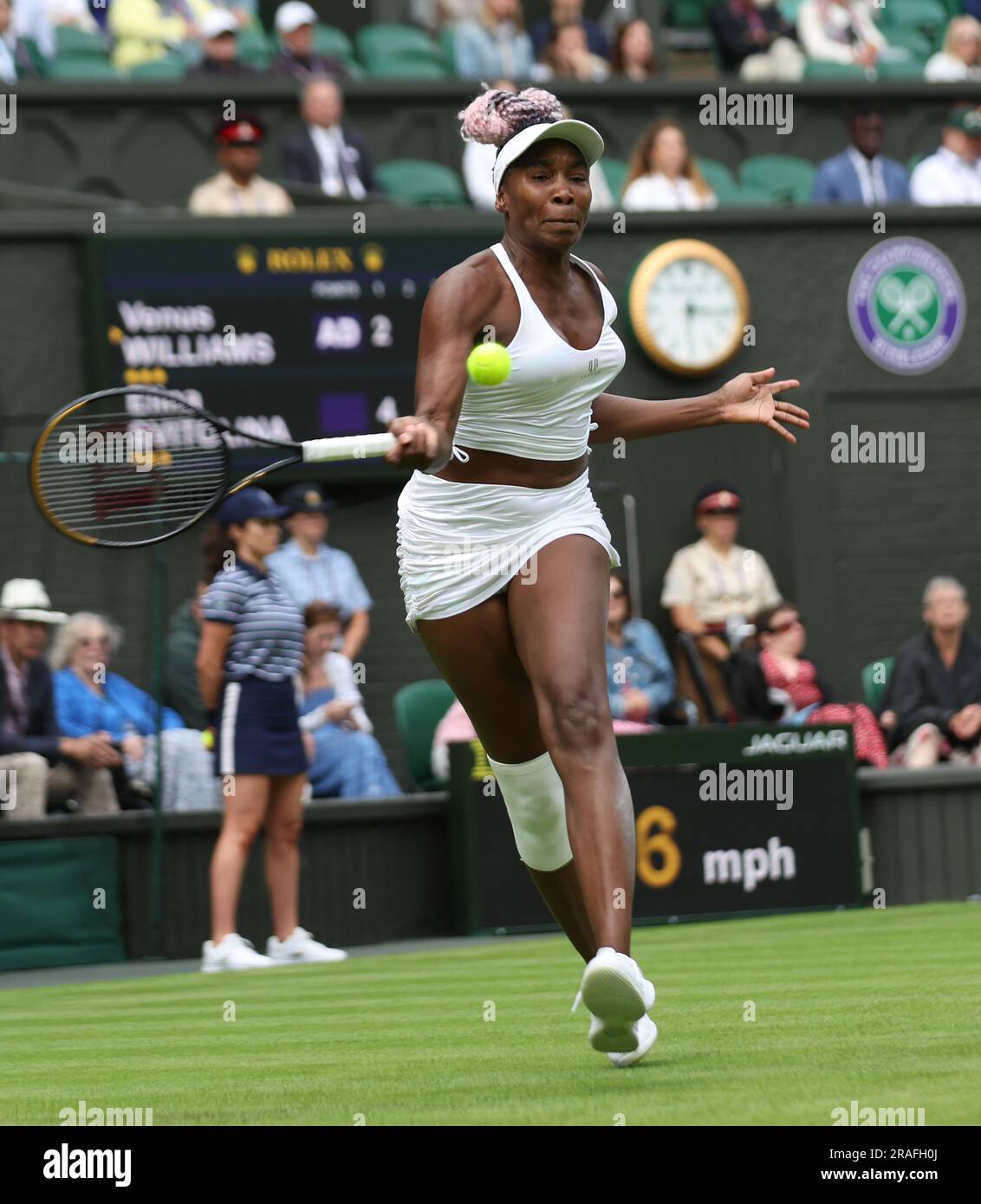 Venus williams first round hi-res stock photography and images - Alamy