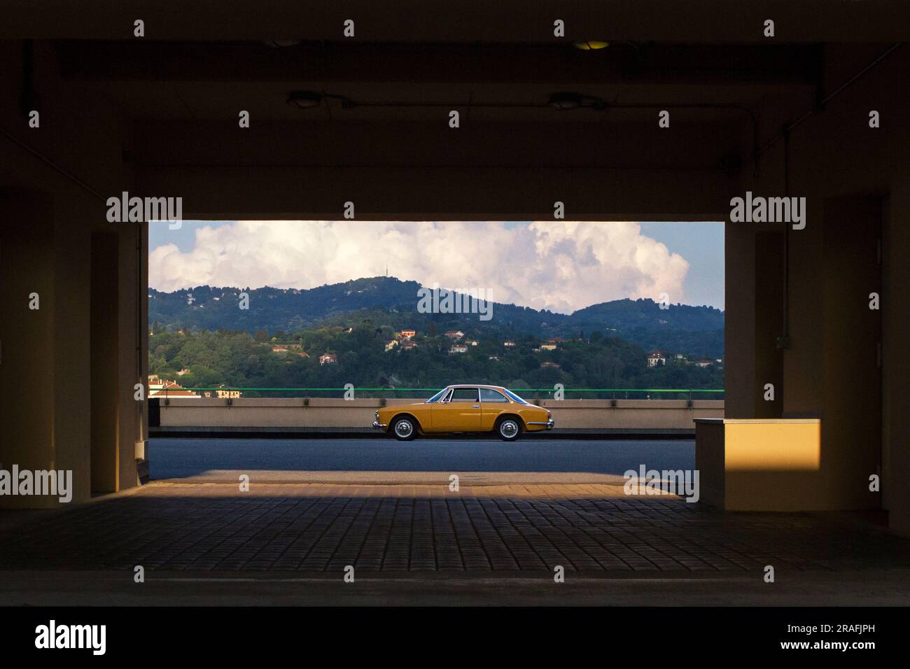 Alfa Romeo 1750 on Lingotto rooftop test track Stock Photo - Alamy