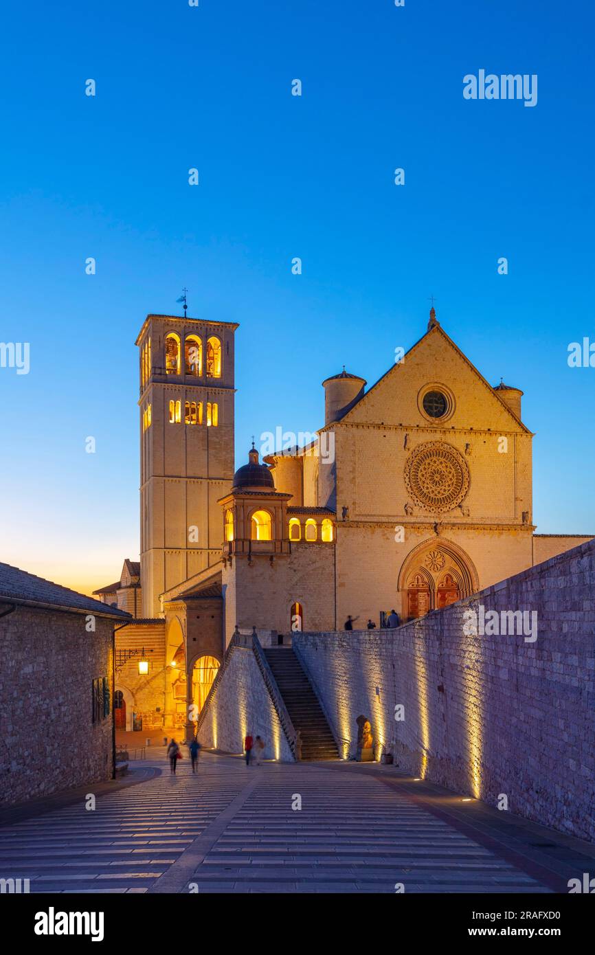 Basilica of San Francesco in Assisi, Assisi, Perugia, Umbria, Italy ...