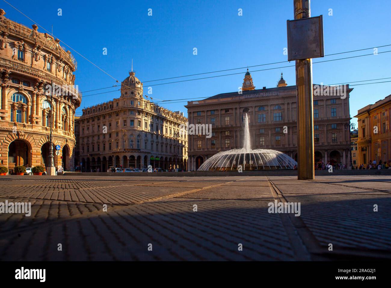 Piazza ferrari genova hi-res stock photography and images - Alamy