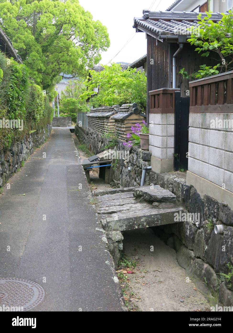 Traditional style Japanese houses in the Jokamachi old Samurai Quarter ...