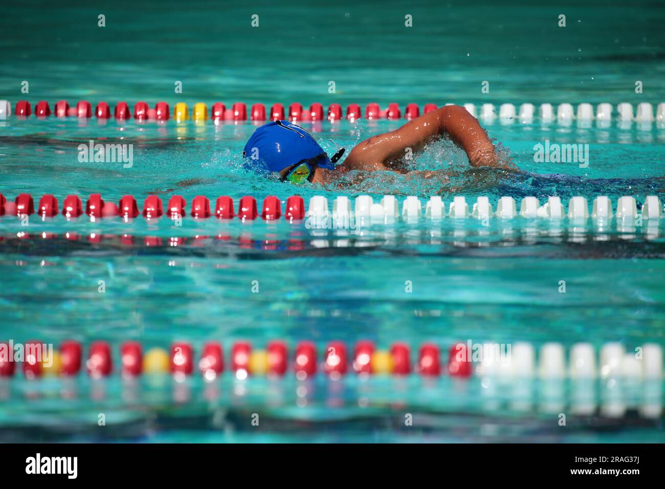 Repeating forms hi-res stock photography and images - Alamy