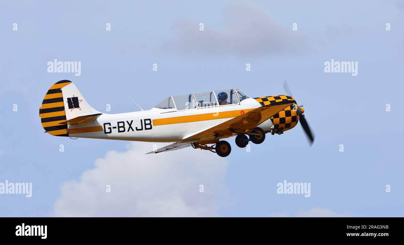 Cockpit vintage soviet aircraft hi-res stock photography and images - Alamy