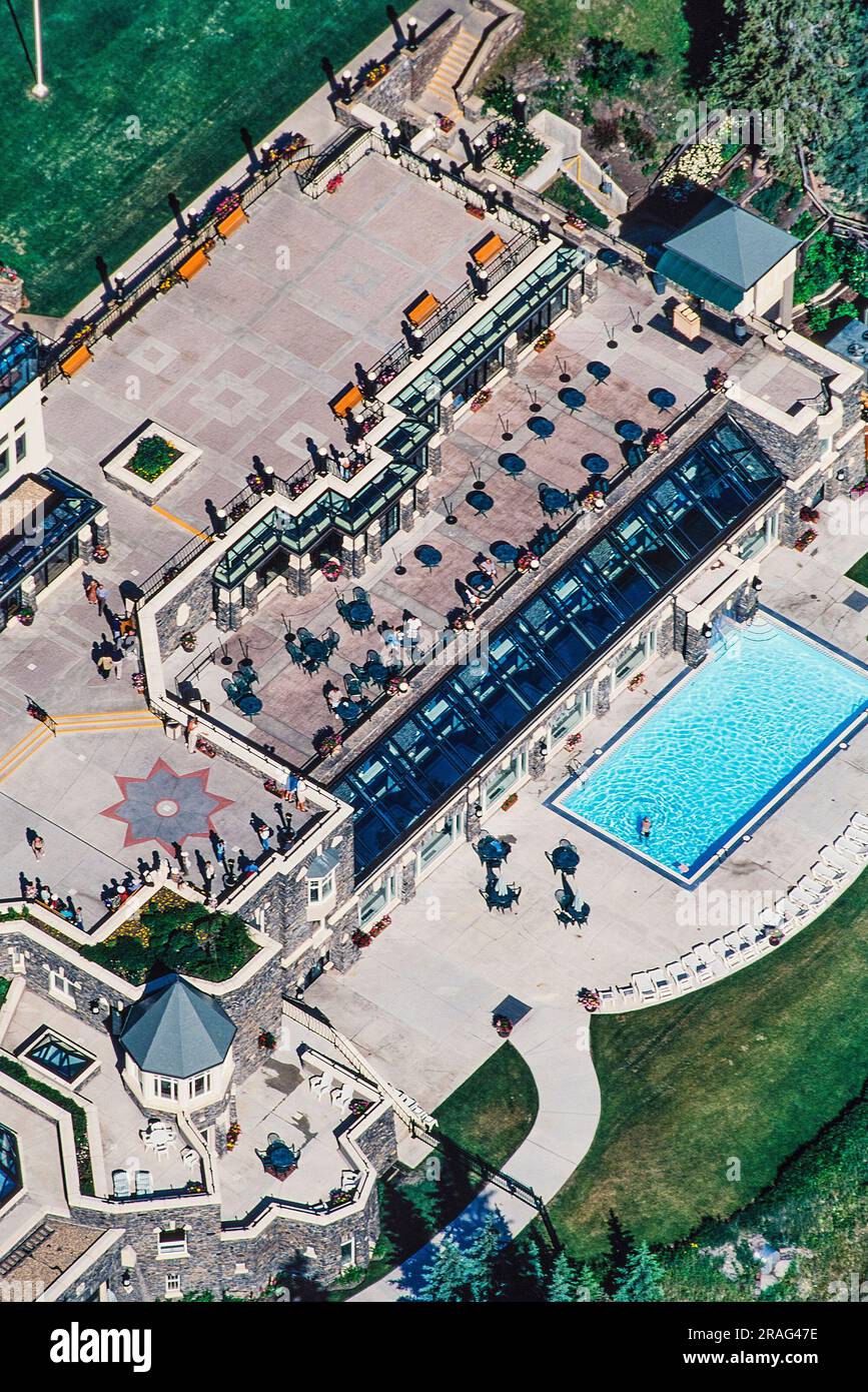 Swimming pool fairmont banff springs hi-res stock photography and ...
