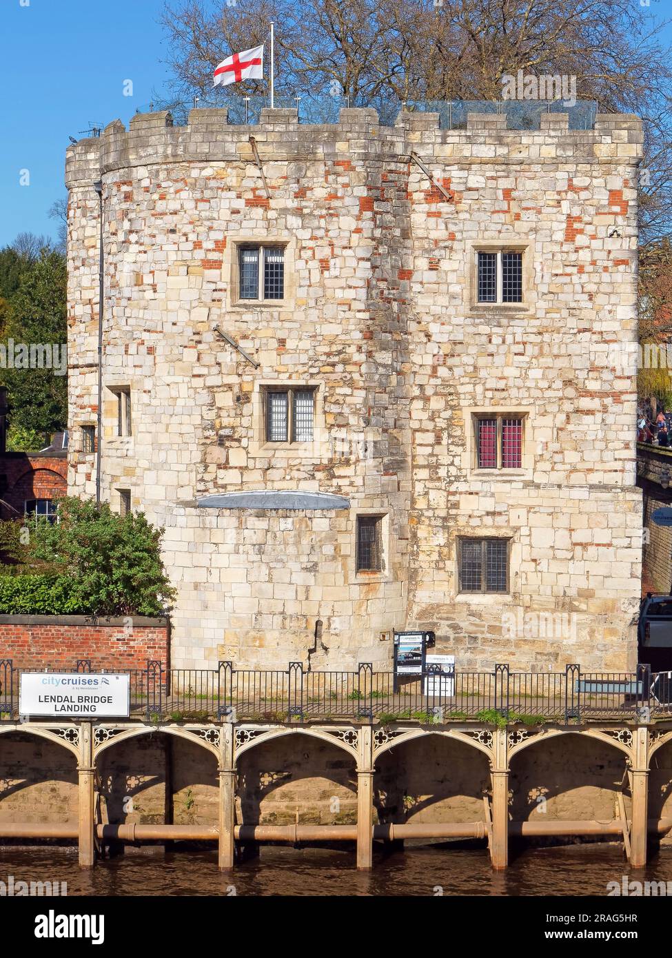 Dame judi dench yorkshire hi-res stock photography and images - Alamy