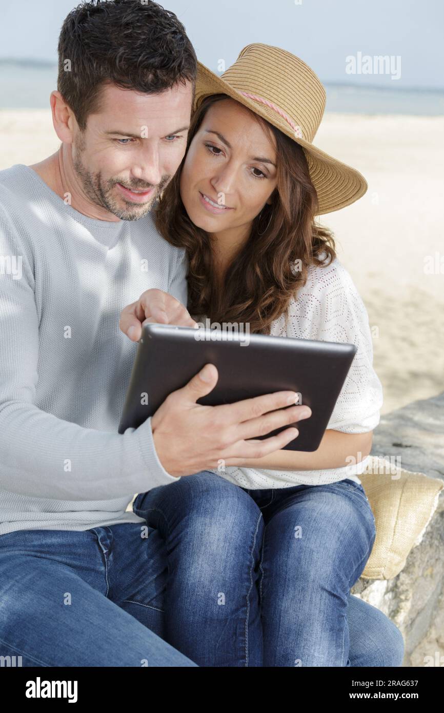 technology holidays and happiness concept Stock Photo - Alamy