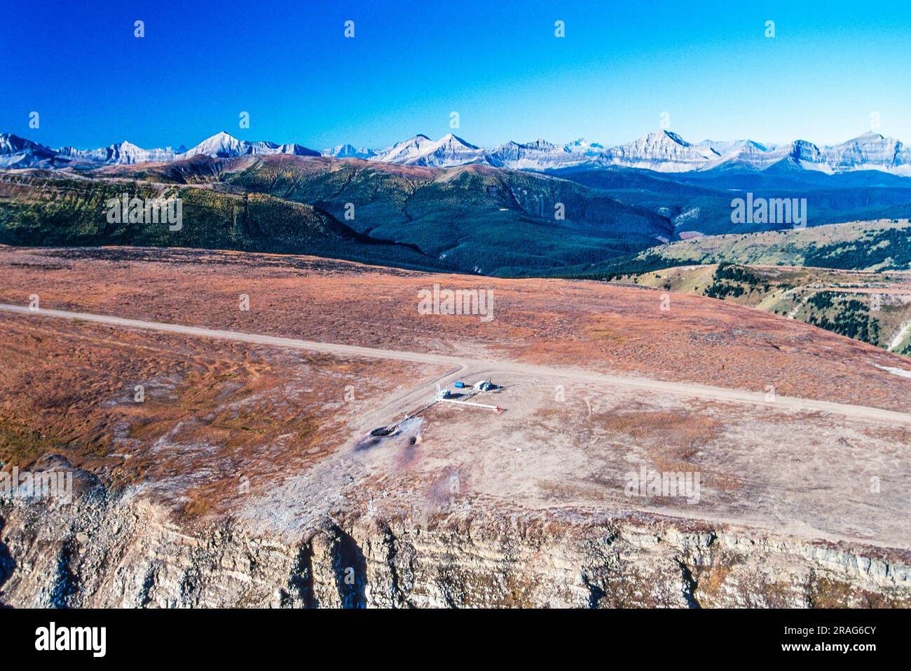 Aerial gas well hi-res stock photography and images - Alamy