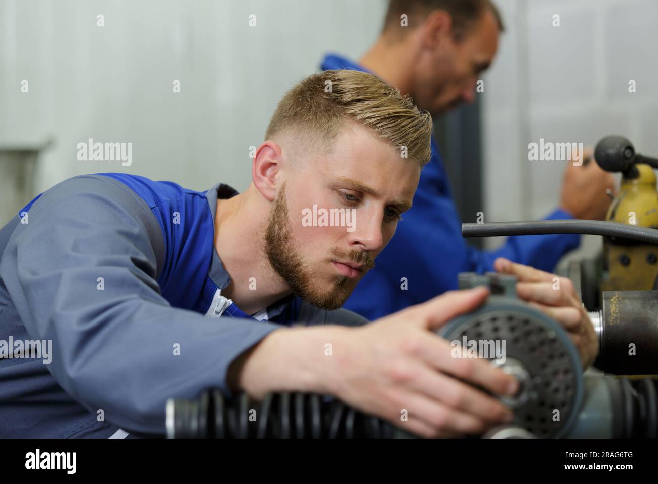 Assembling car parts hi-res stock photography and images - Alamy