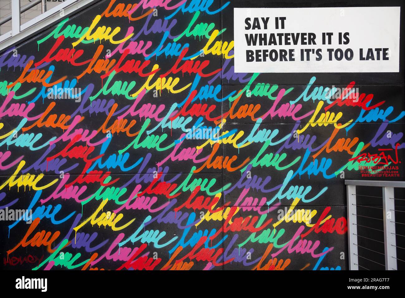 The Live Through Love mural by Ruben Rojas at the Macy's entrance to ...