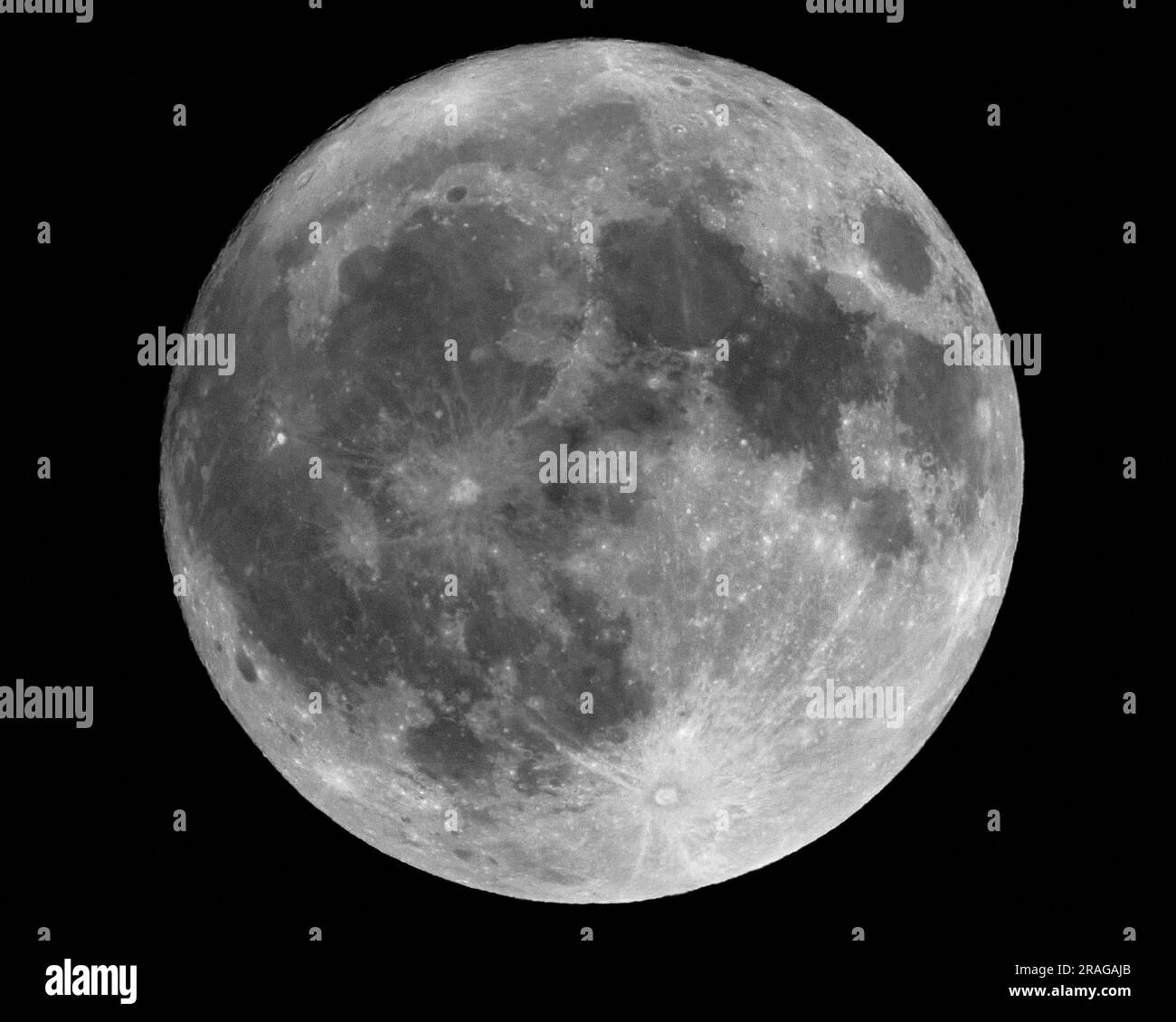 Palm Springs, California, USA. 2nd July, 2023. A Super Moon is when the ...