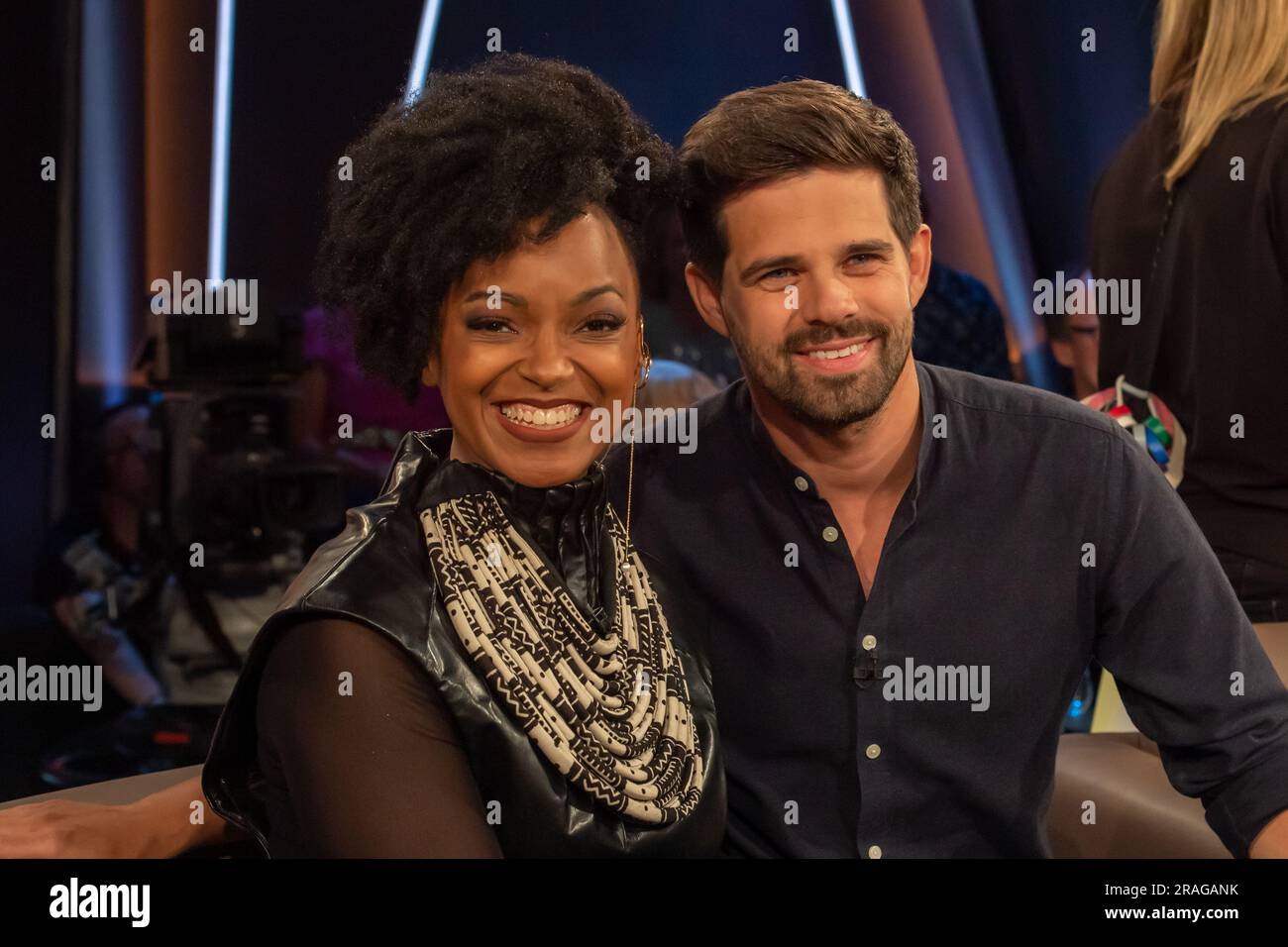Zodwa Selele und Josef Ellers bei der Aufzeichnung der 'NDR Talk Show ...