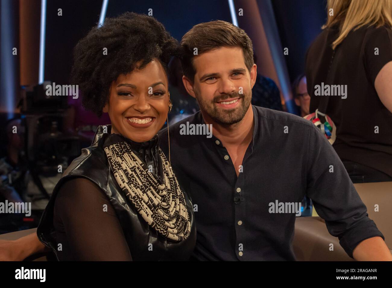 Zodwa Selele und Josef Ellers bei der Aufzeichnung der 'NDR Talk Show ...