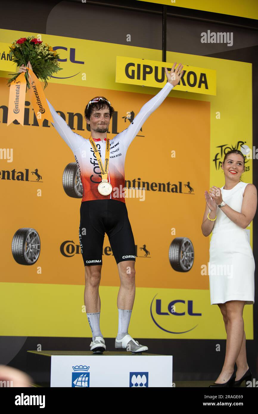Victor Lafay on the podium in San Sebastián as the winner of the 2023 ...