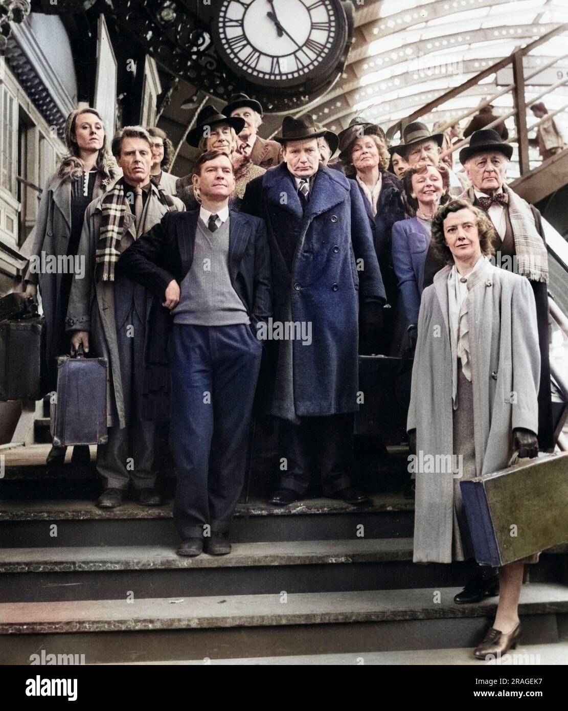 Tom Courtenay (foreground, center-left), Albert Finney (foreground ...