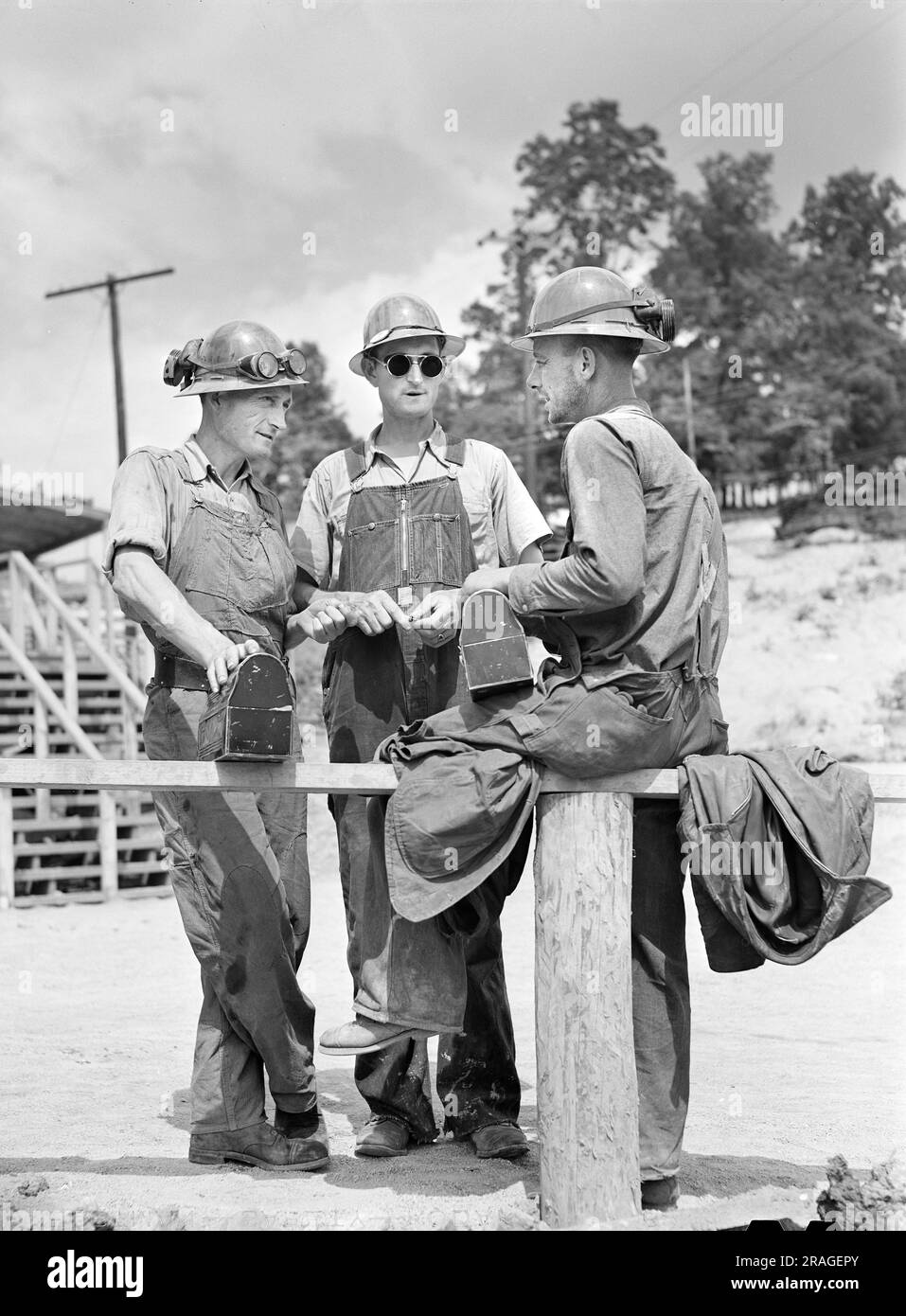 Dam project history hi-res stock photography and images - Alamy