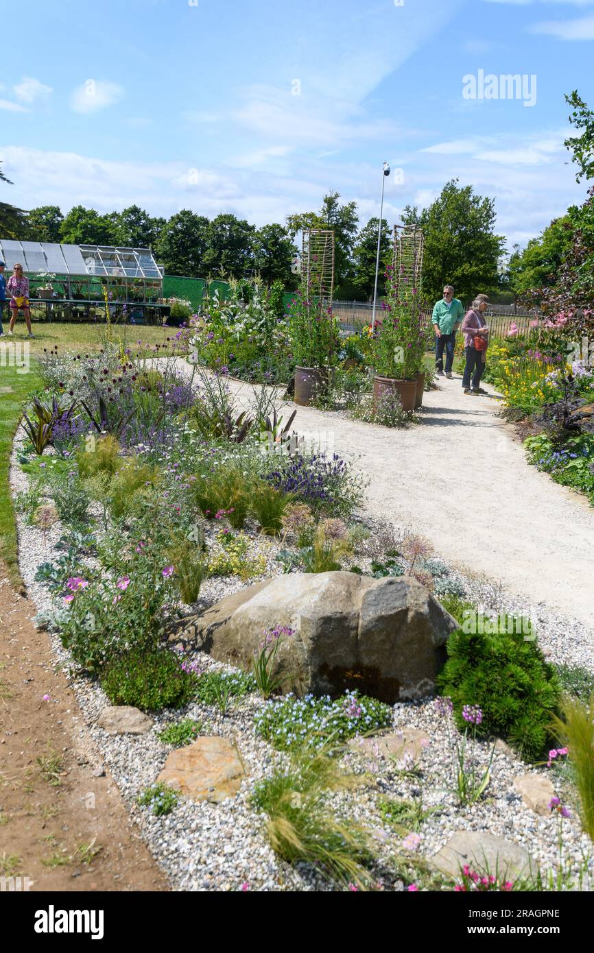 Hampton court flower show press hi-res stock photography and images - Alamy