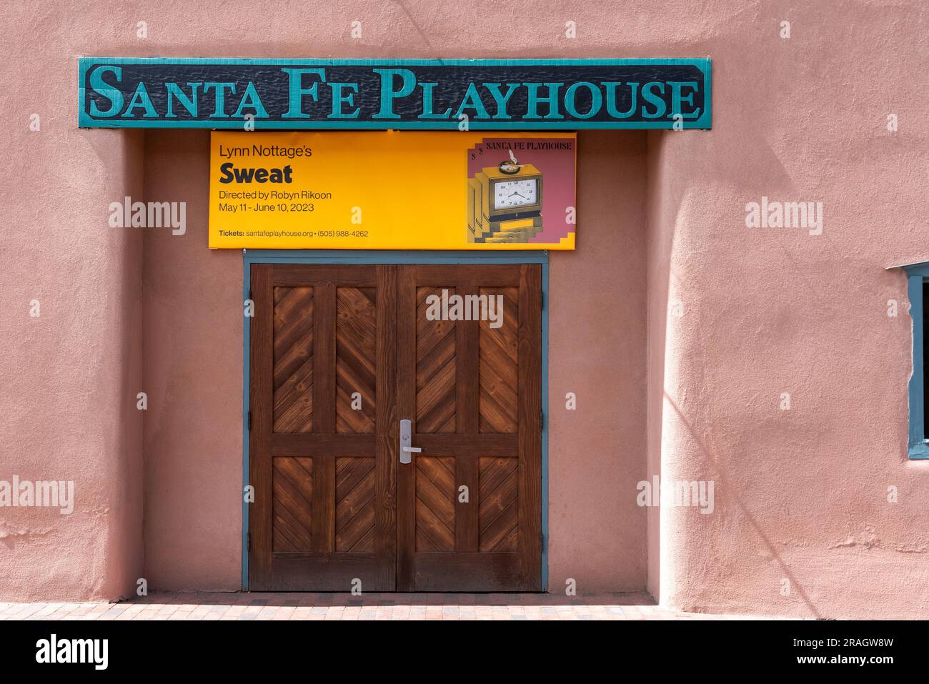 Rustic doors hi-res stock photography and images - Alamy