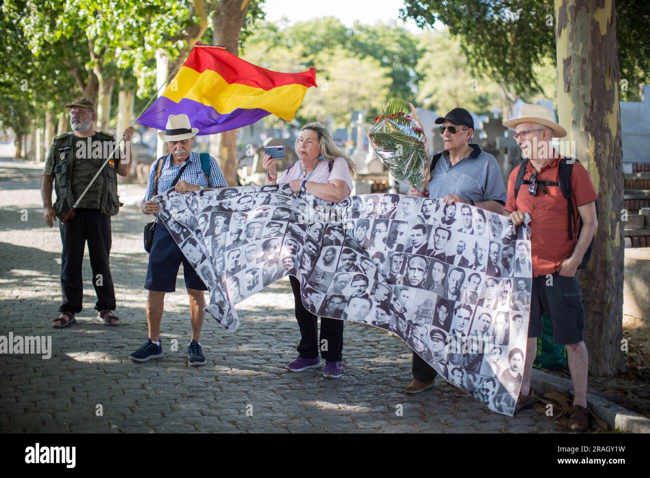 Spanish civil war execution hi-res stock photography and images - Alamy