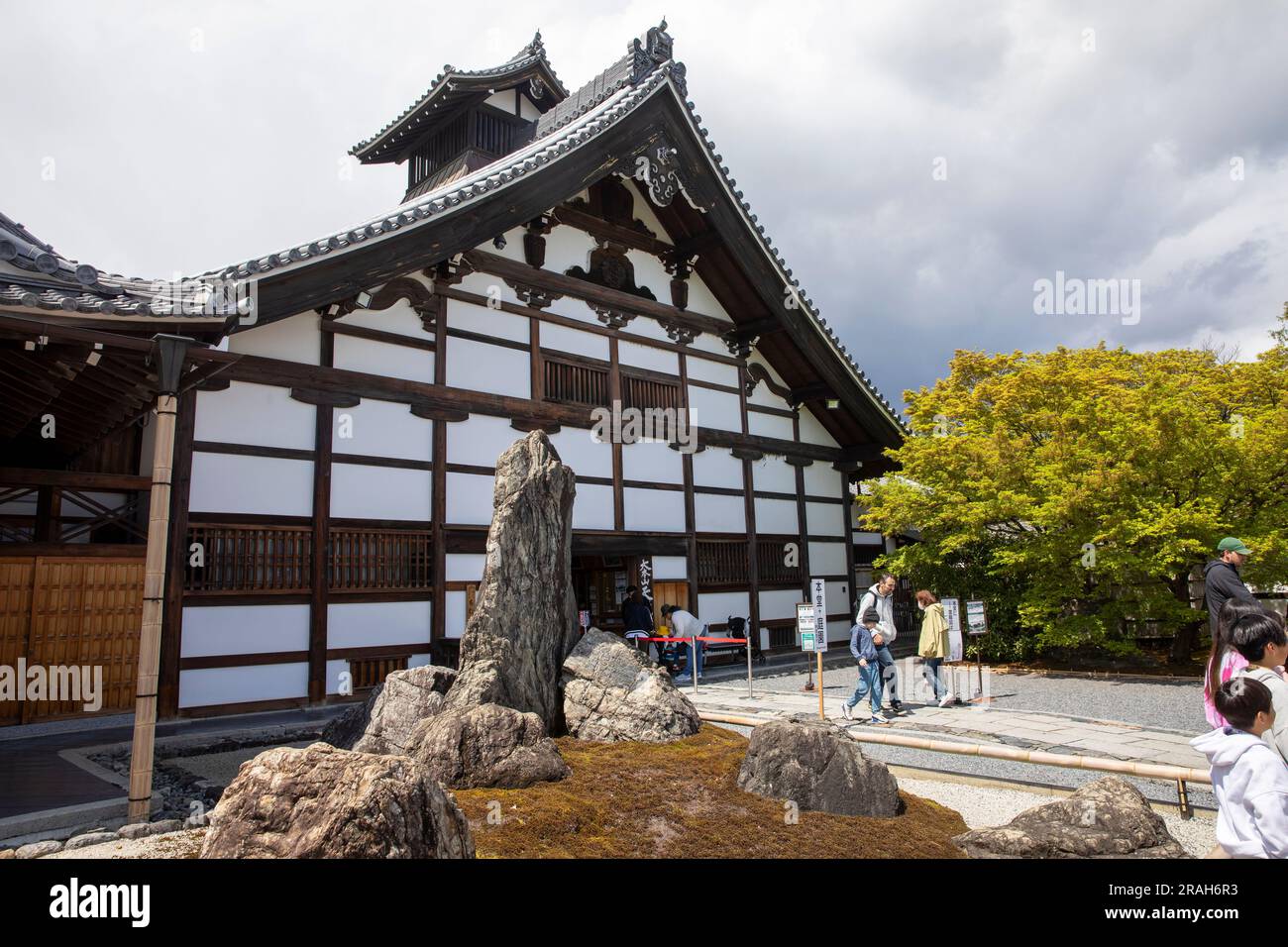 Tenryu-ji head temple rinzai zen sect, UNESCO world heritage site ...