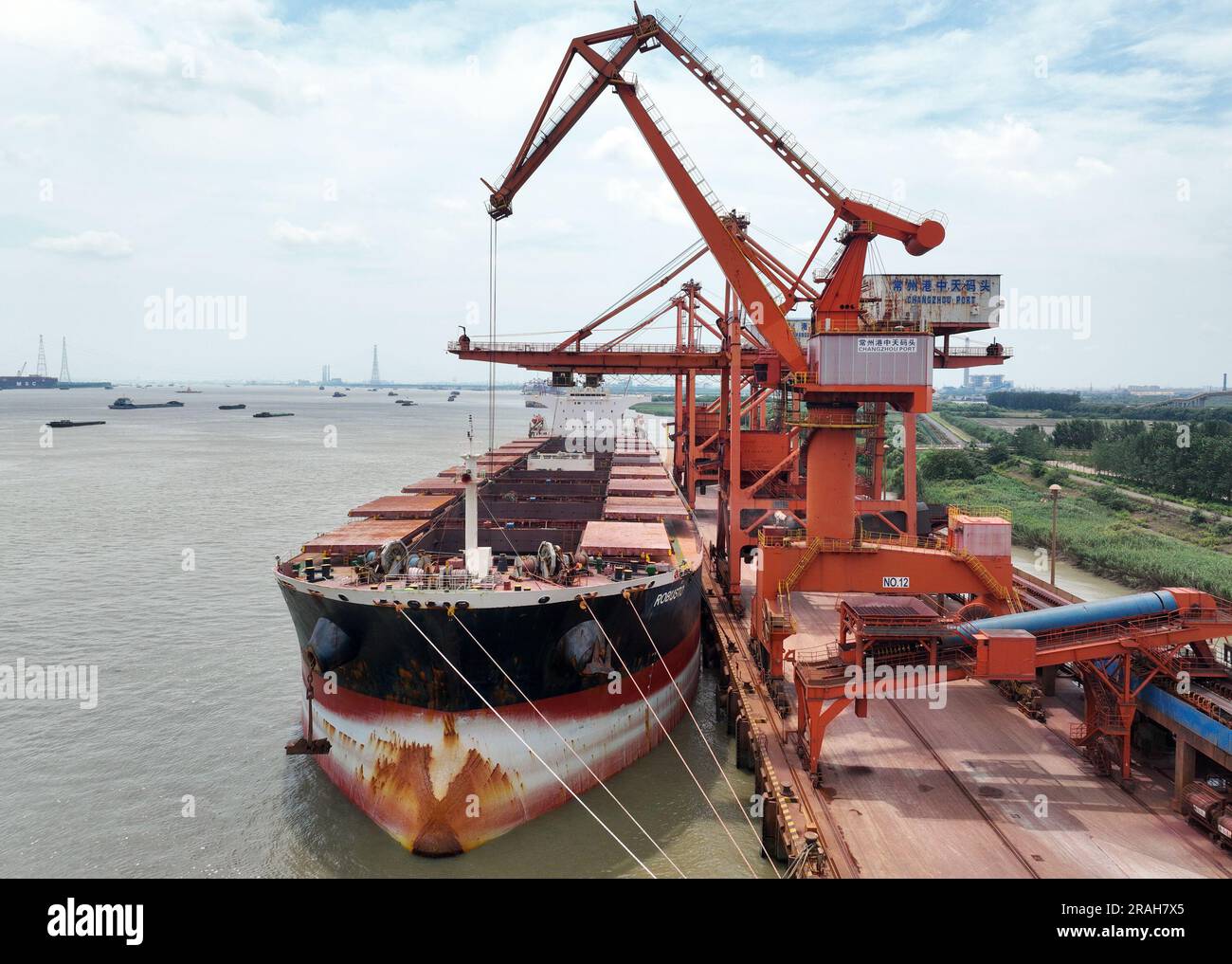 Foreign ships hi-res stock photography and images - Alamy