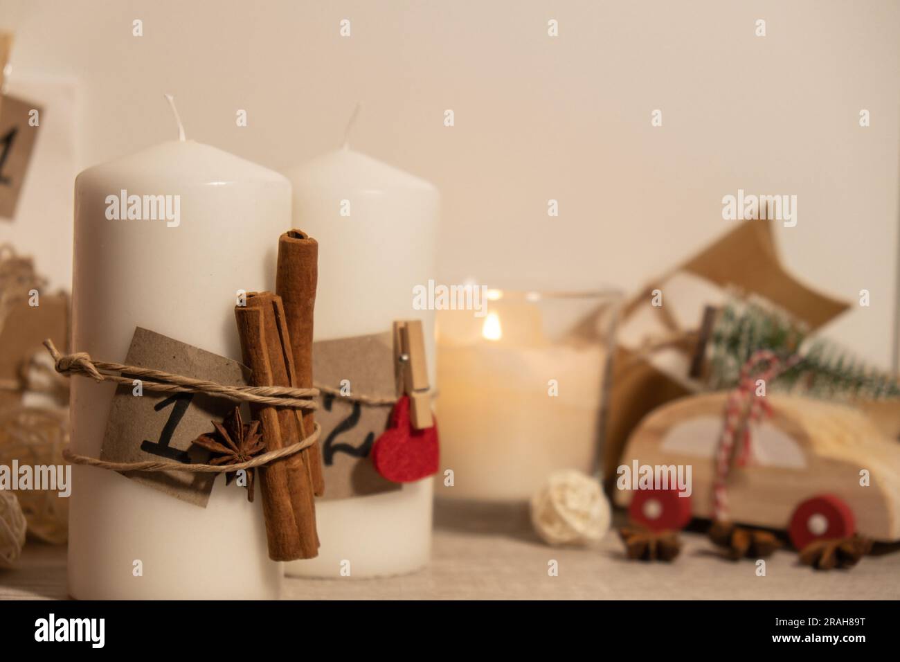 Candle with advent calendar Traditional Burning Christmas Wax Candles ...
