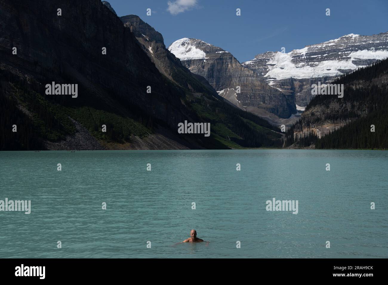 Man bathes in cold hi-res stock photography and images - Alamy