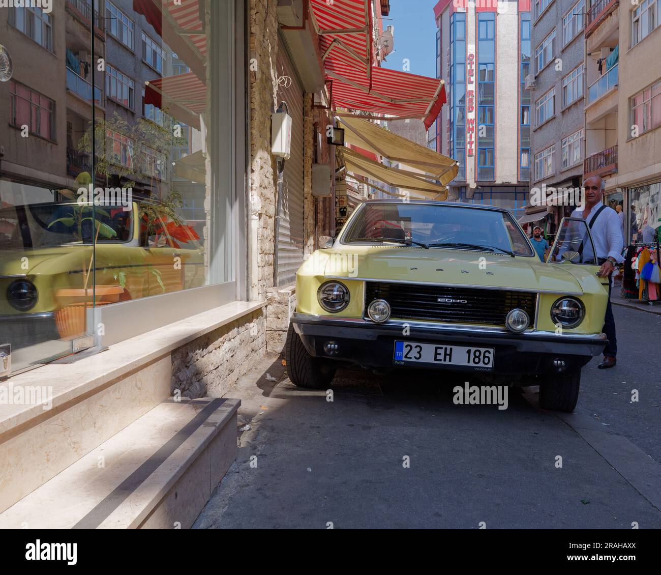 Ford sports car hi-res stock photography and images - Alamy