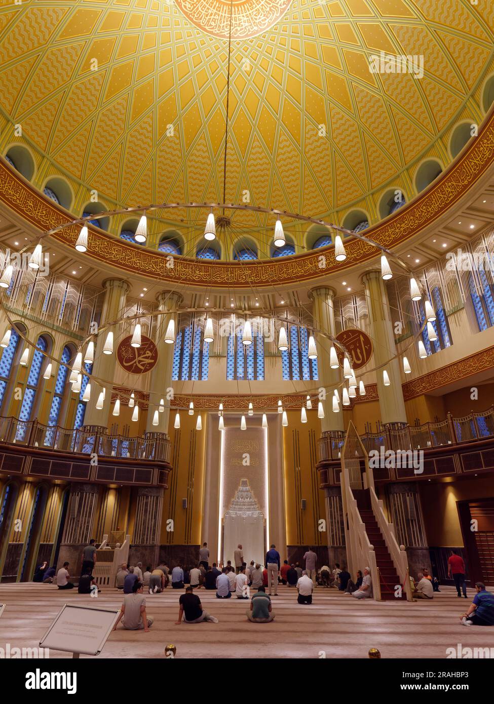 Qibla hi-res stock photography and images - Alamy