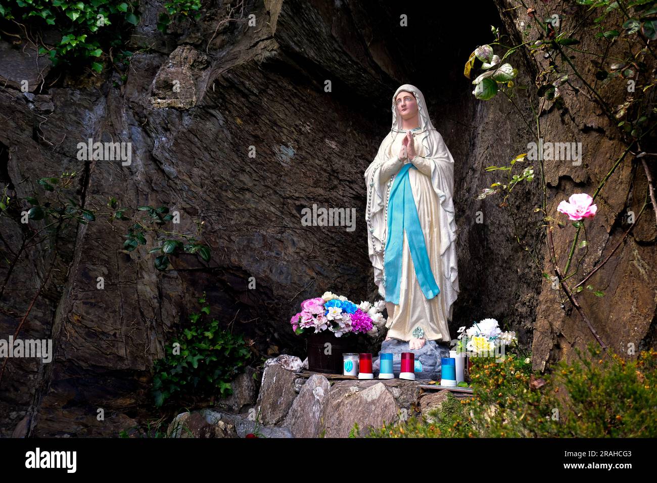 The Virgin Mary religious statue at St. Finbarr's Roman Catholic Church ...
