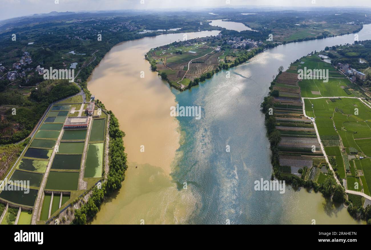 Aerial photo shows the scenery of a river in two colors in Nanning City ...