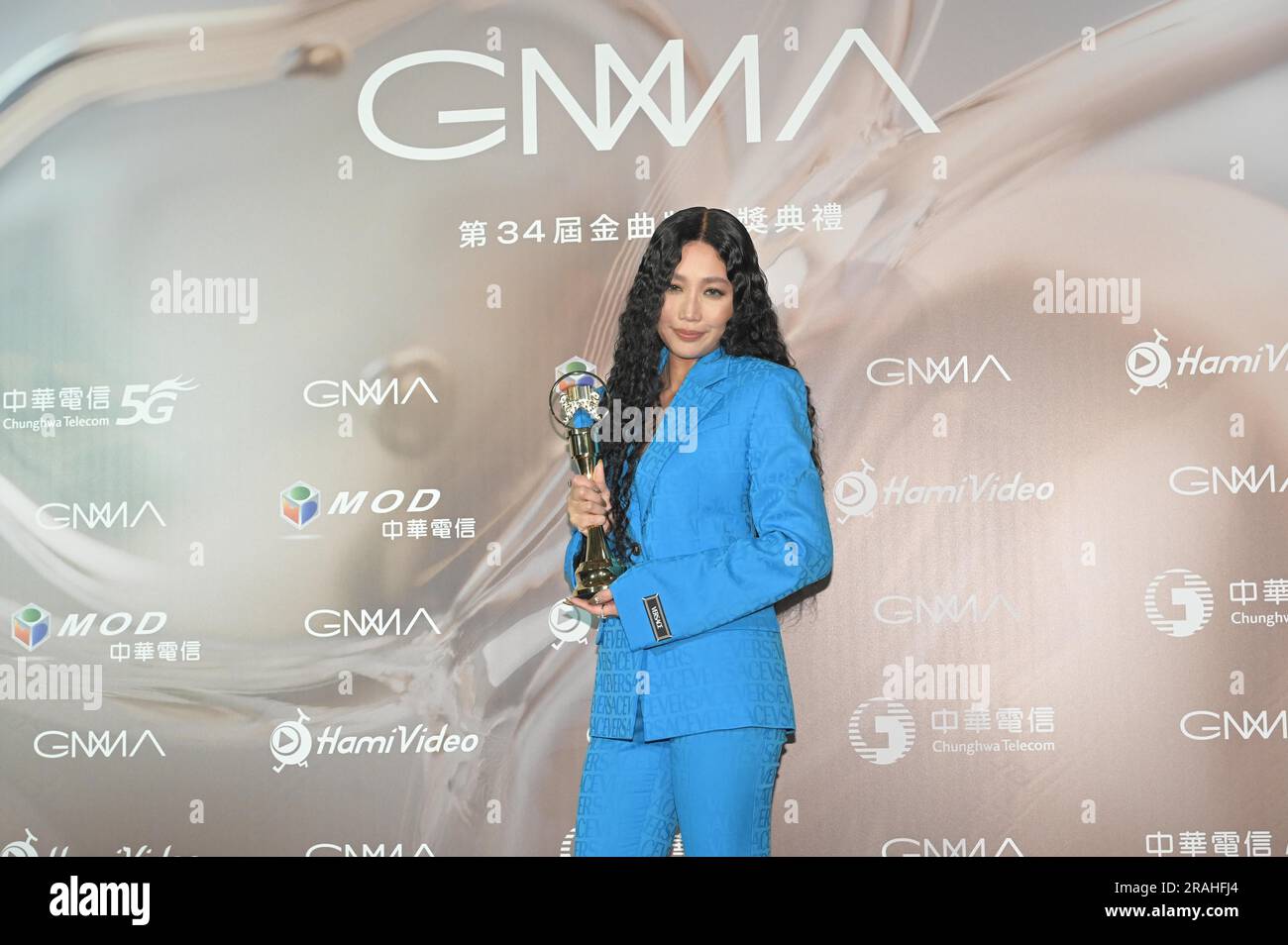 Taiwanese aboriginal singer and songwriter A-Lin wins the 34th Golden ...