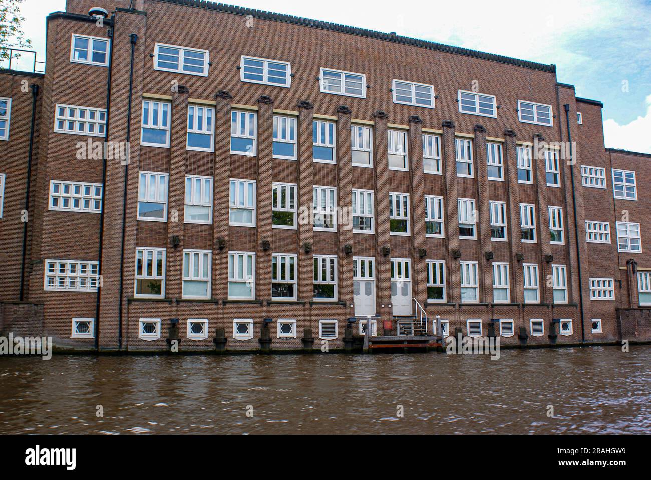Canal with next to no water hi-res stock photography and images - Alamy