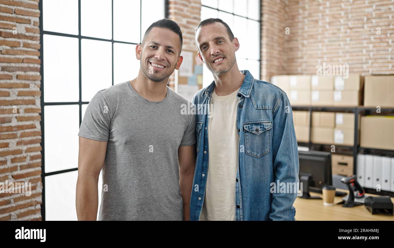 Two men ecommerce business workers hi-res stock photography and images ...