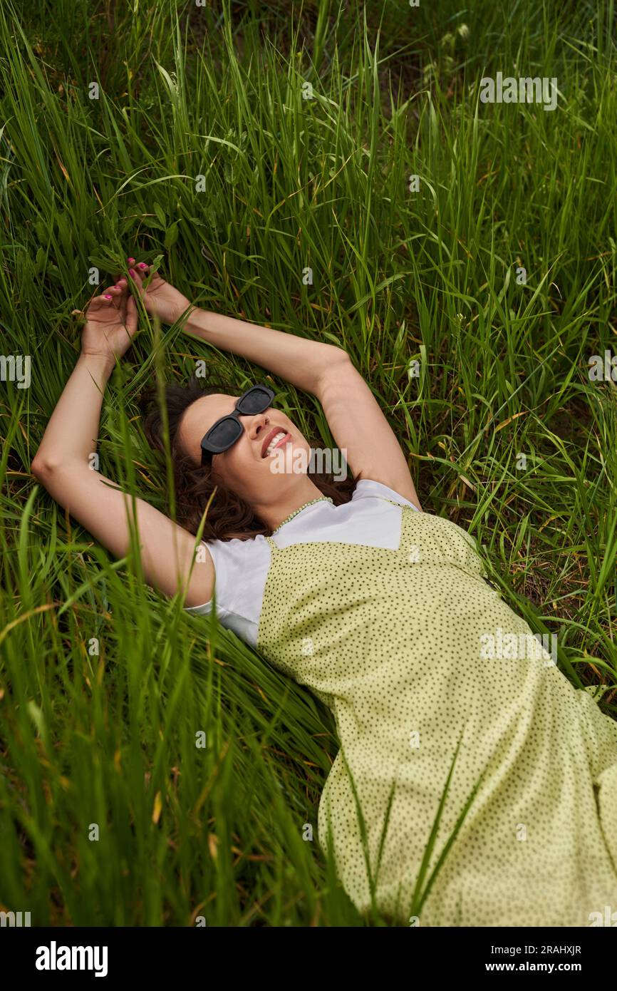 Caucasian woman countryside summer hi-res stock photography and images ...