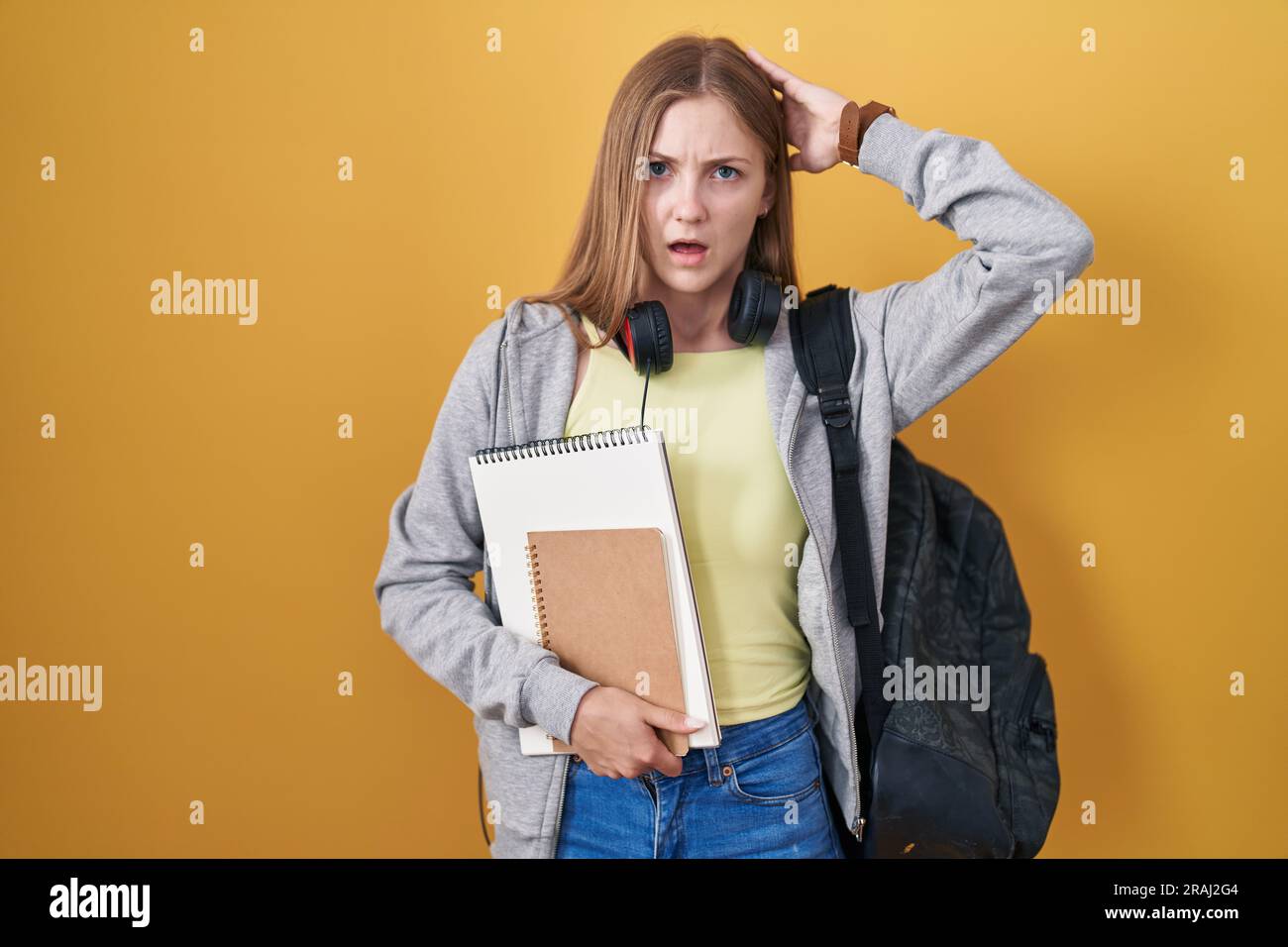 Student shocked looking books hi-res stock photography and images - Alamy