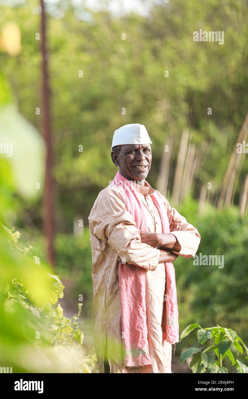 Indian man standing hi-res stock photography and images - Alamy