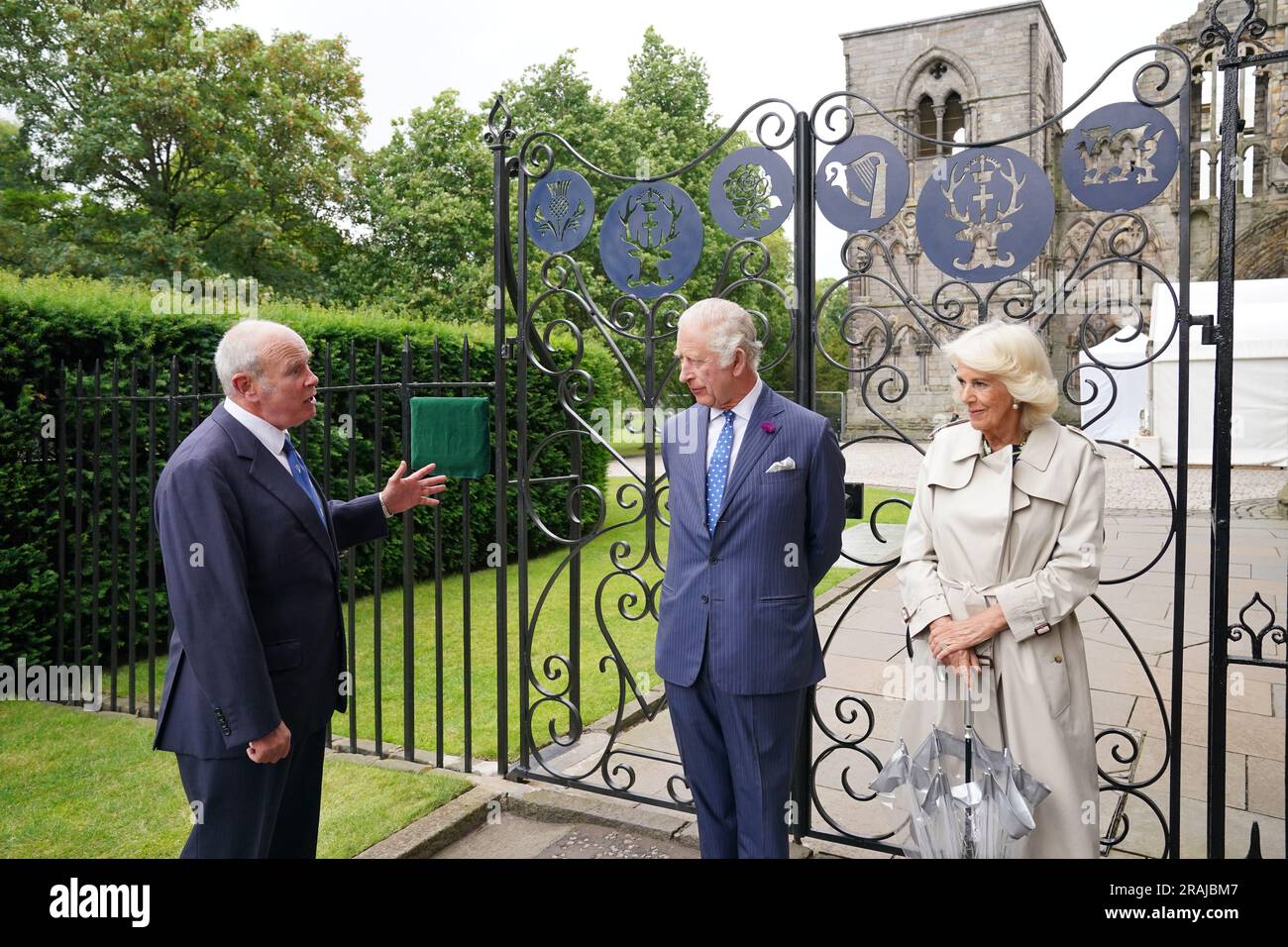 King Charles III and Queen Camilla speak with High Constable Ralph ...