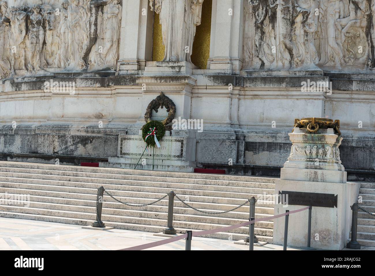 Statue of Goddess Rome, Tomb of Unknown Soldier, Victor Emmanuel II ...