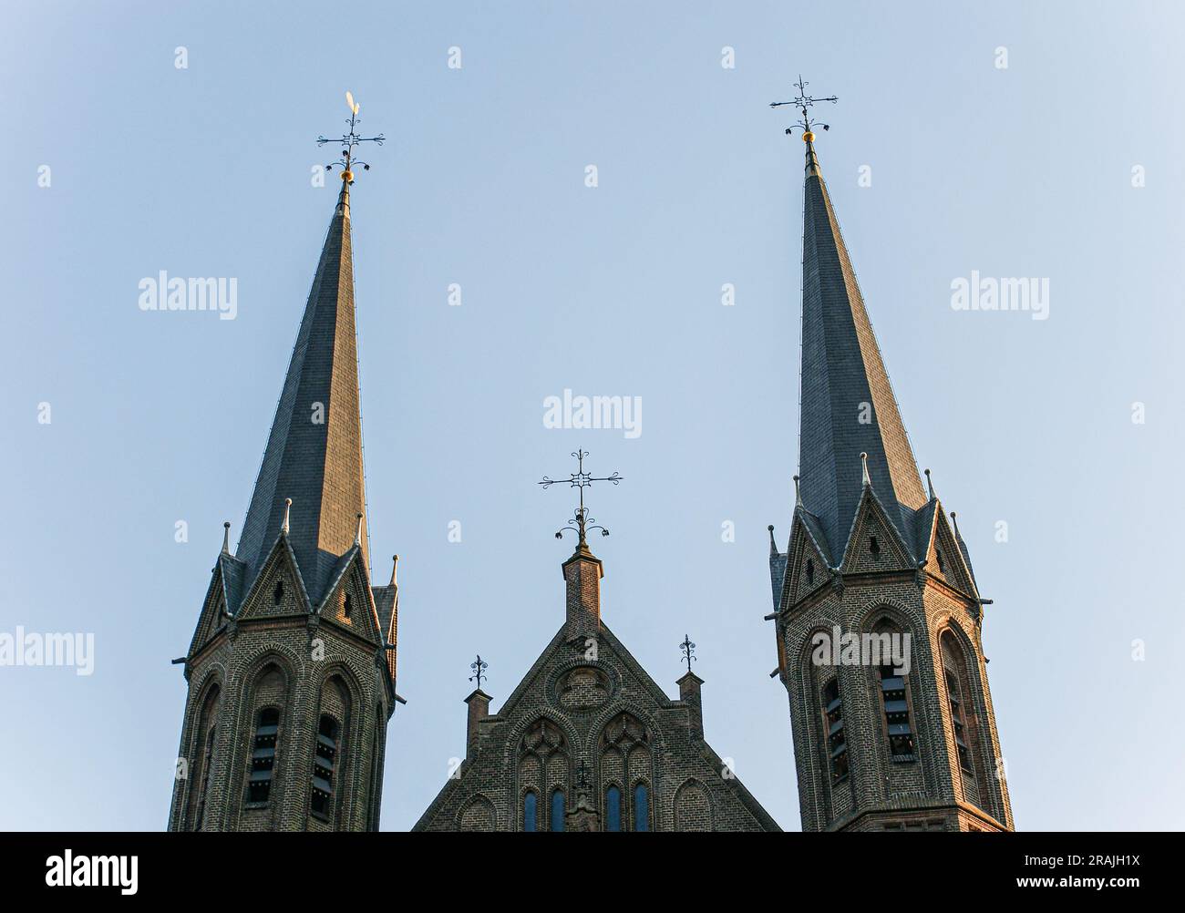 Traditional building against city towers hi-res stock photography and ...