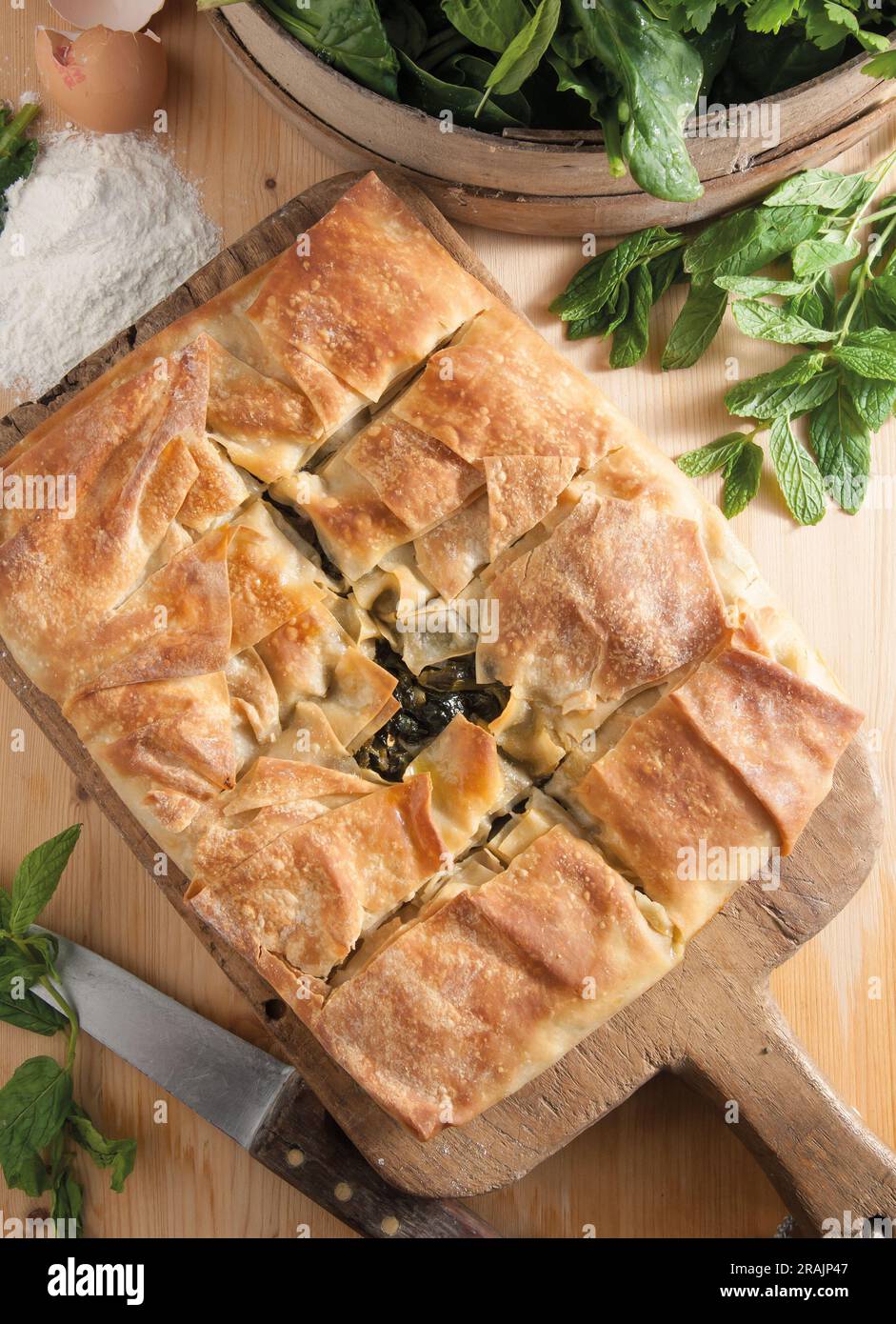 Rhubarb custard pie hi-res stock photography and images - Alamy