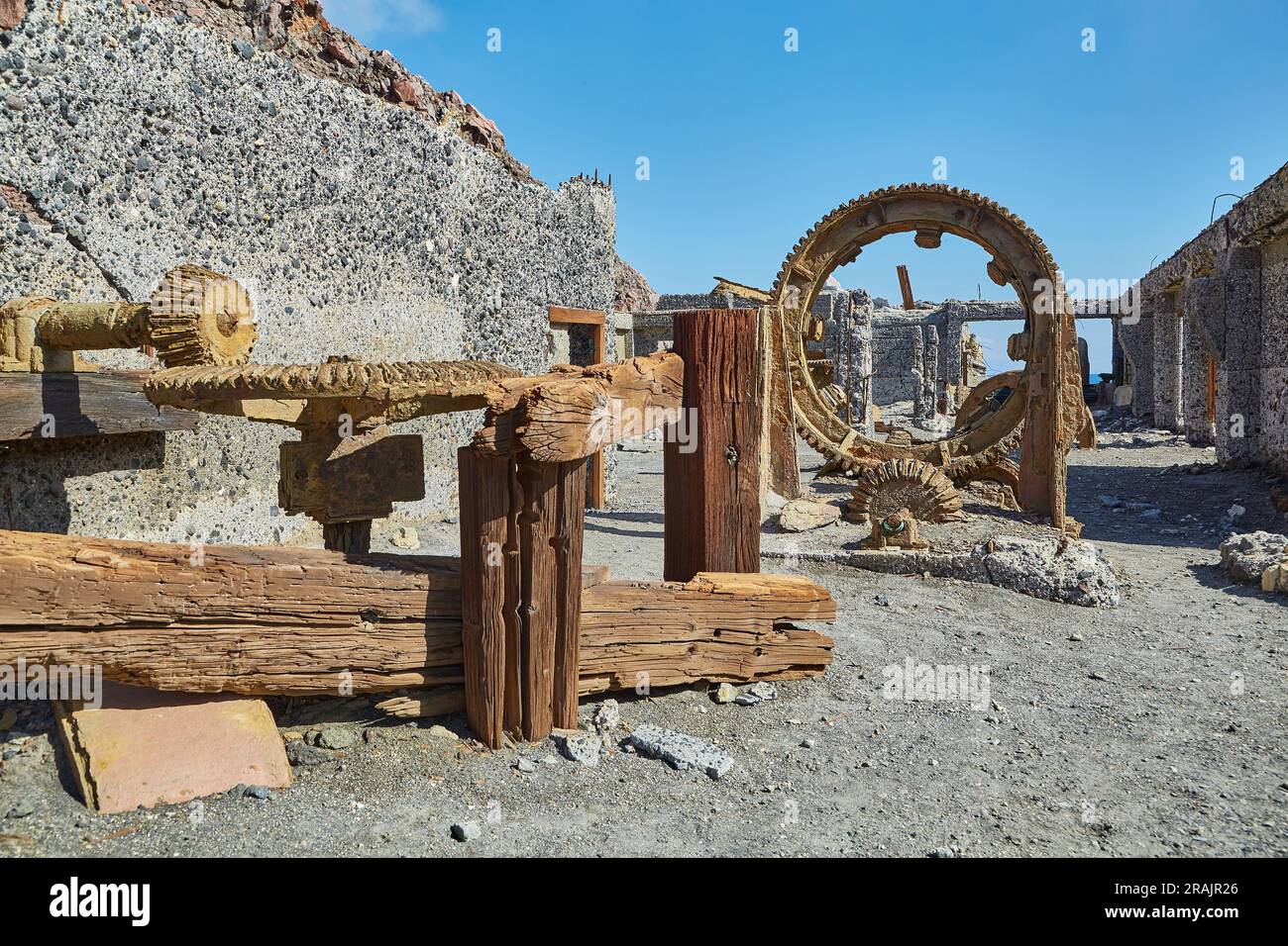 Ruins industrial building hi-res stock photography and images - Alamy