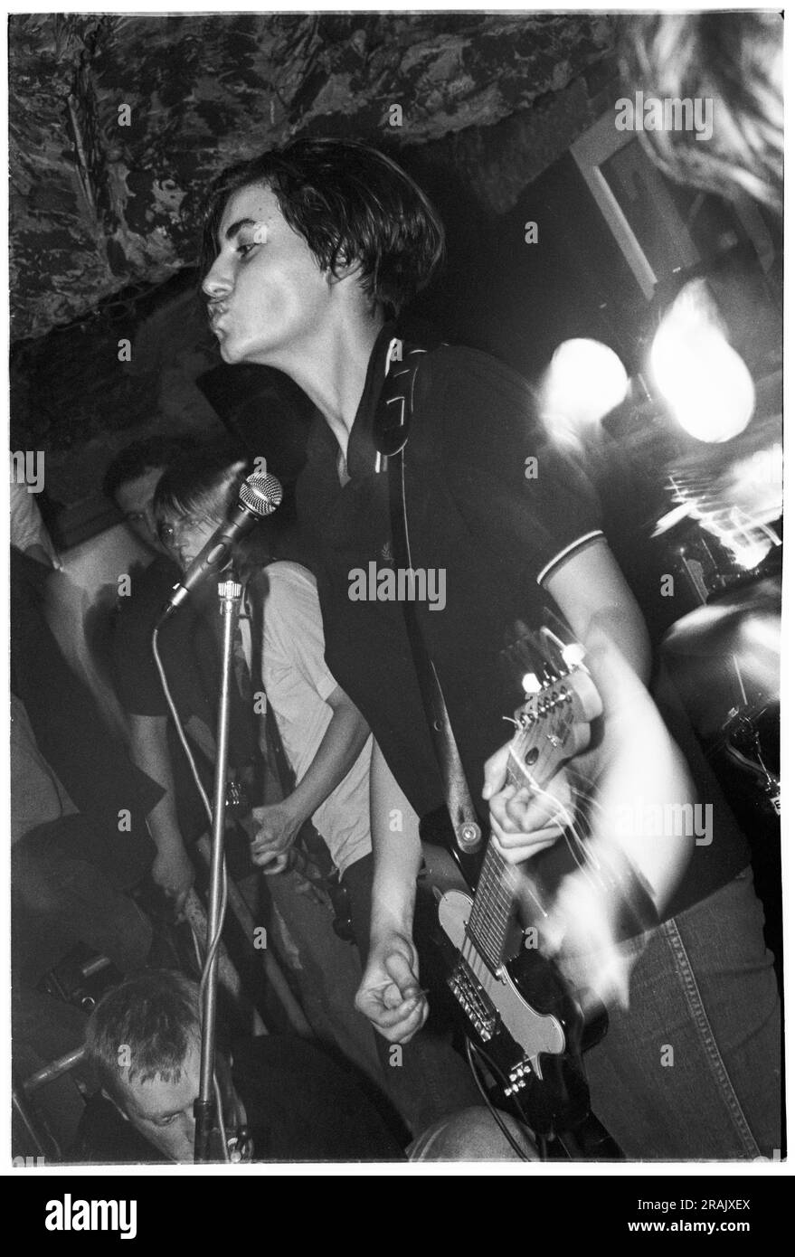 ELASTICA, YOUNG, EARLY GIG, 1994: Justine Frischmann of Elastica ...