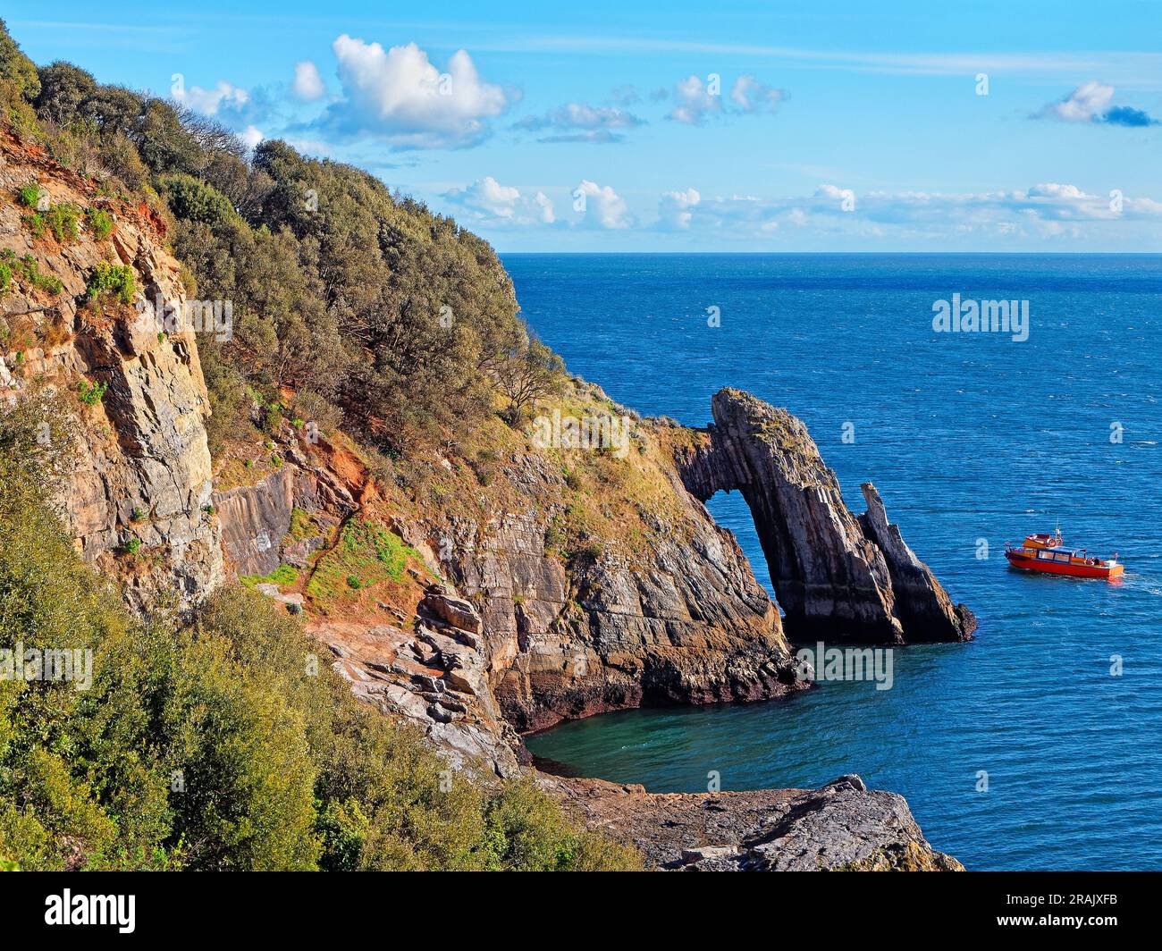 UK, Devon, Torbay, Torquay, London Bridge ( Natural Arch Stock Photo ...