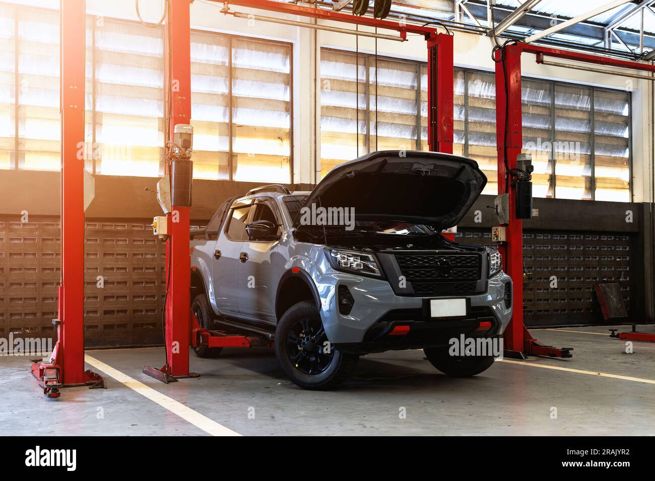 Car mechanics welding hi-res stock photography and images - Alamy
