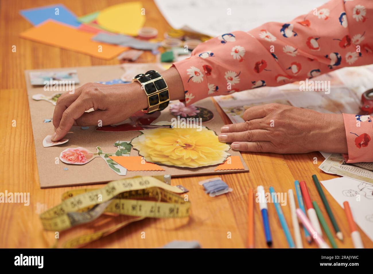 Scissors making collage hi-res stock photography and images - Alamy