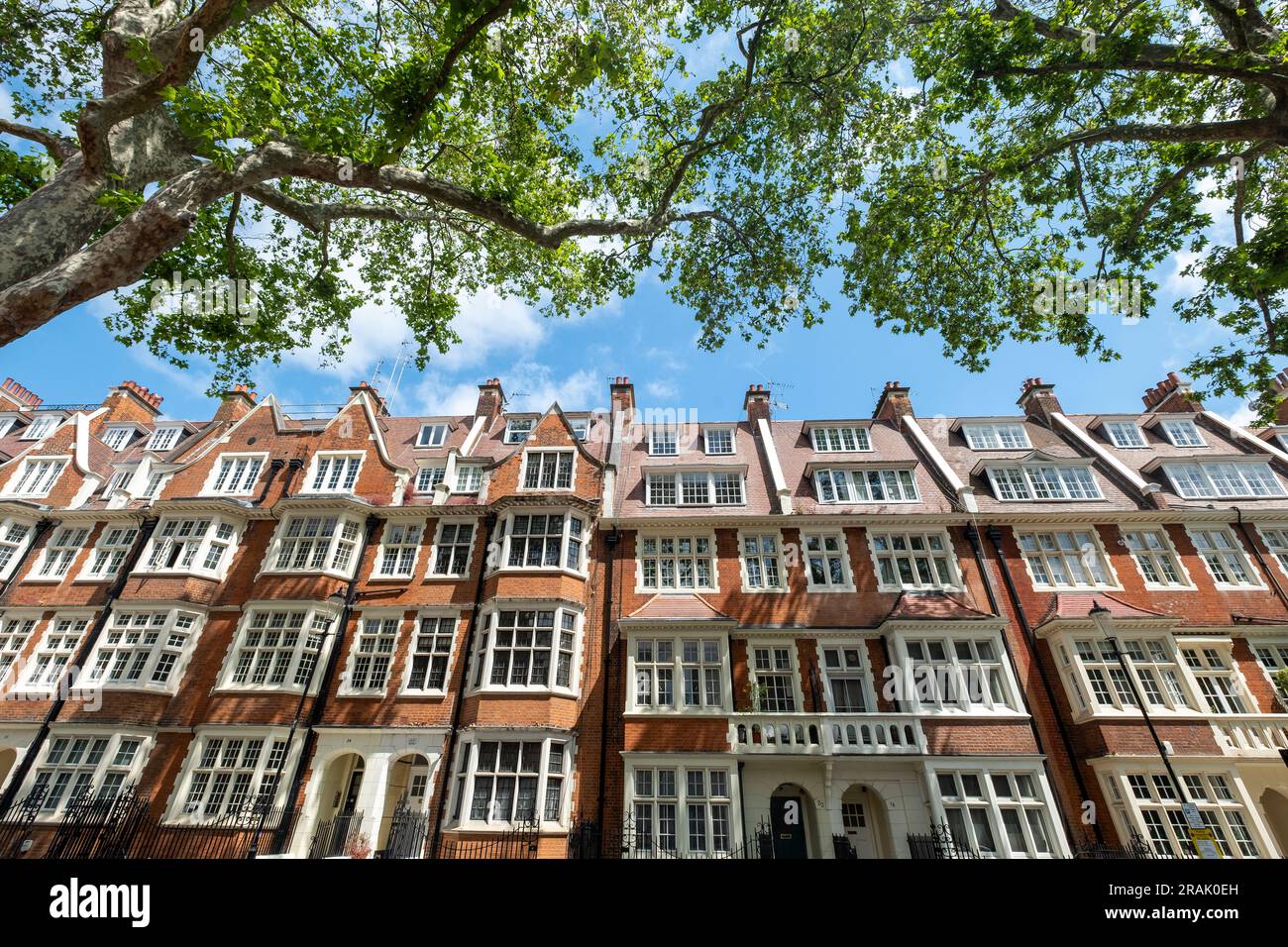 London- June 2023: Luxury upmarket Edwardian Kensington flats ...