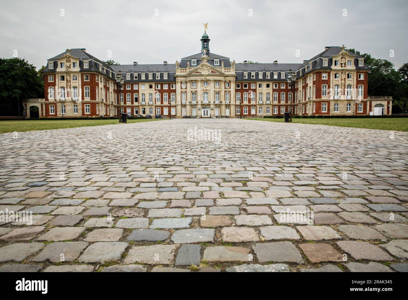 Schloss munster schloss munster hi-res stock photography and images - Alamy