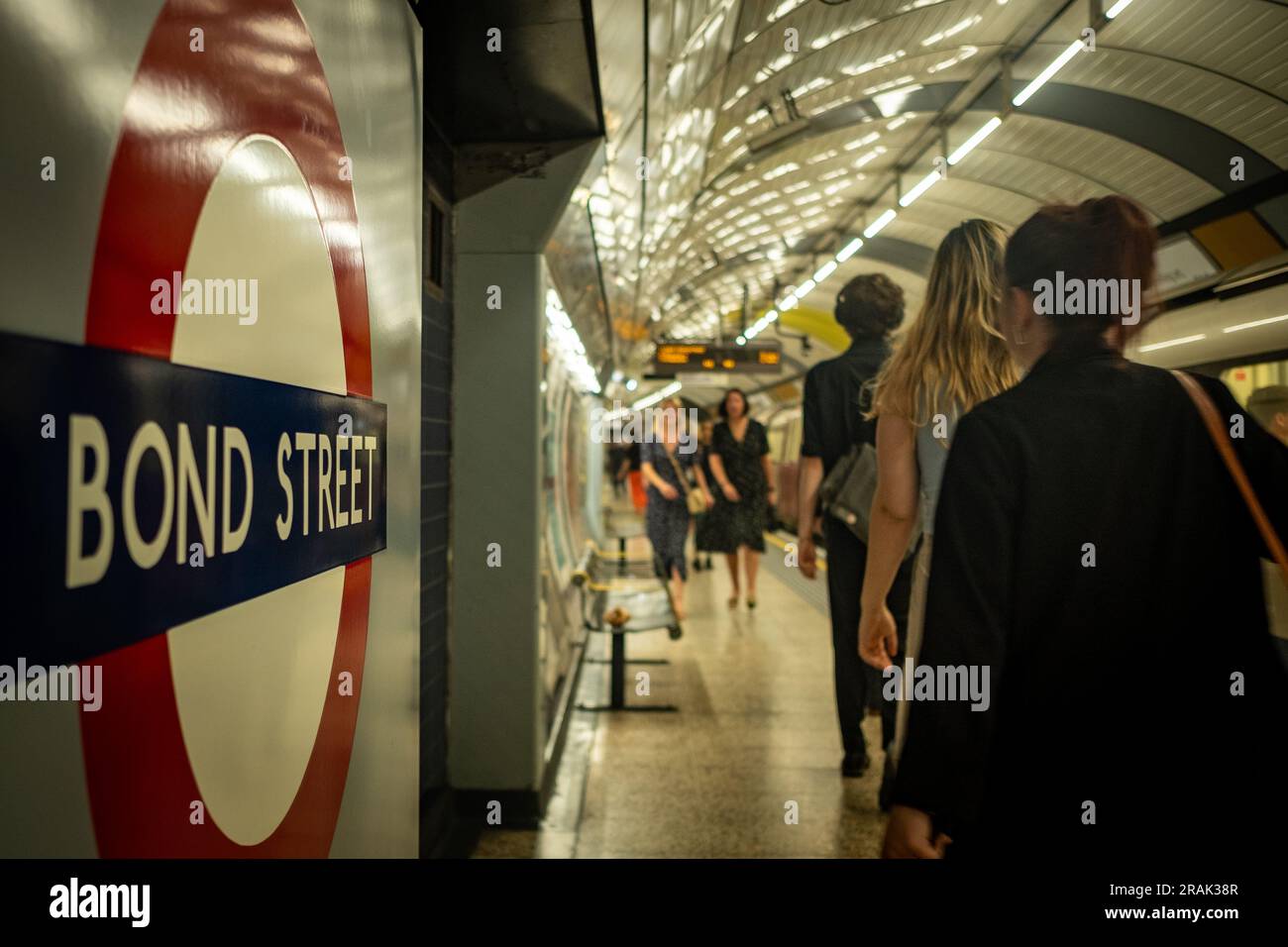 London- June 2023: Bond Street Underground station platform, Zone 1 ...