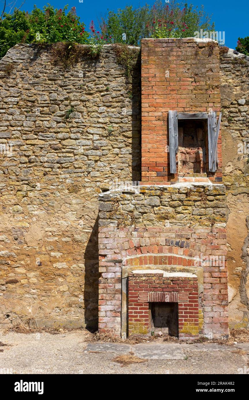 The old rectory cottage hi-res stock photography and images - Alamy