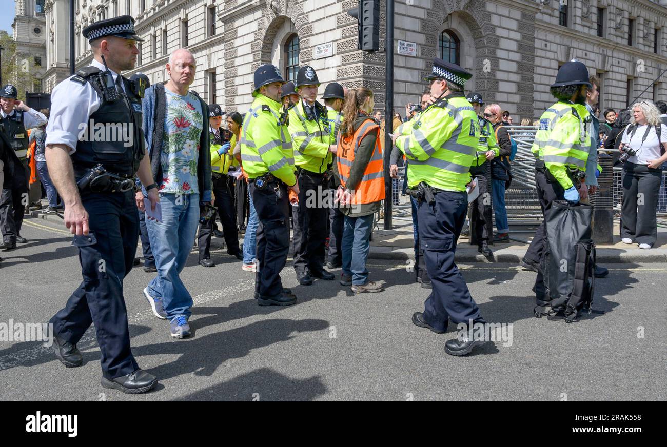 Police making arrest hi-res stock photography and images - Alamy